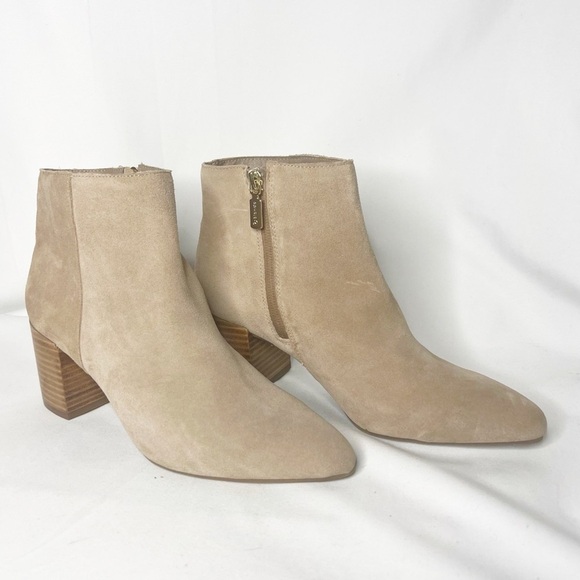 Blondo | Shoes | New Without Box Blondo Suede Womens Tasel Tan Ankle ...